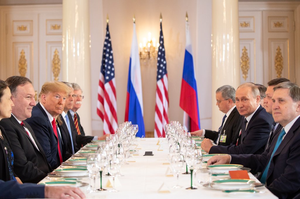 President Trump faces political firestorm after Putin meeting ...