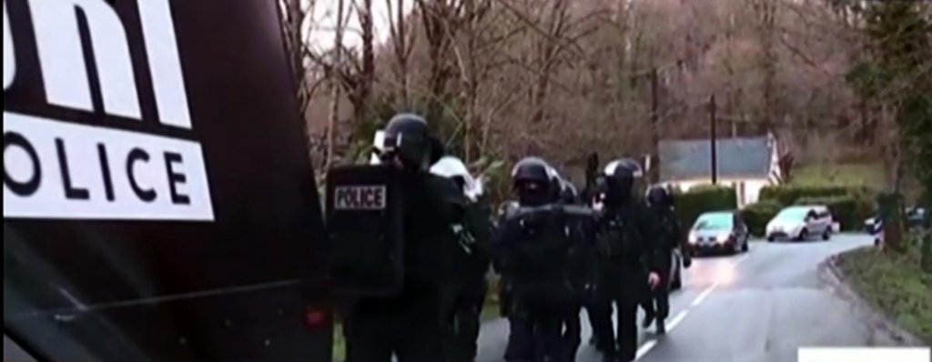 Europe’s porous borders pose problems in hunt for terrorists ...